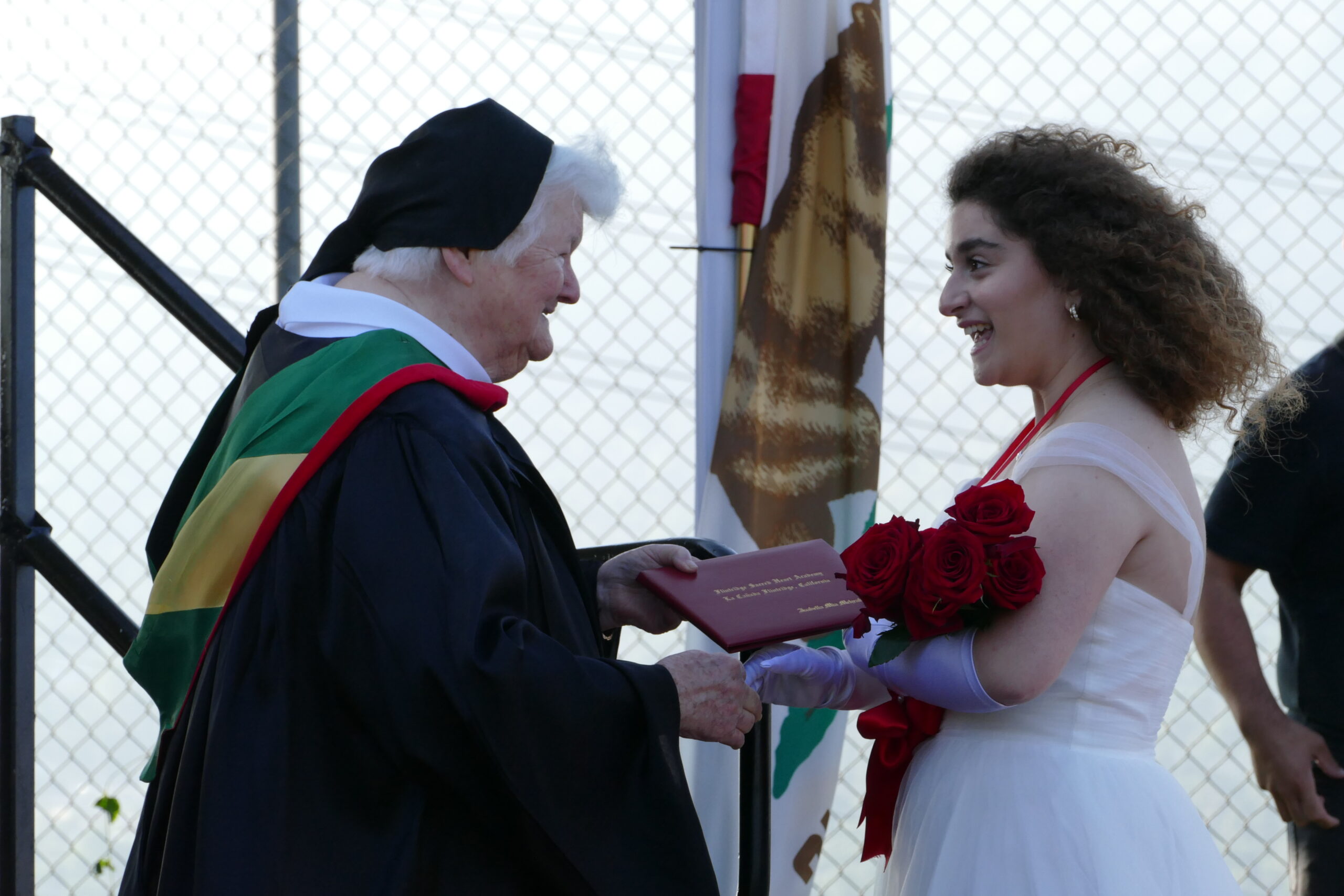 2023 FSHA Graduation Photos | Flintridge Sacred Heart Academy Blog
